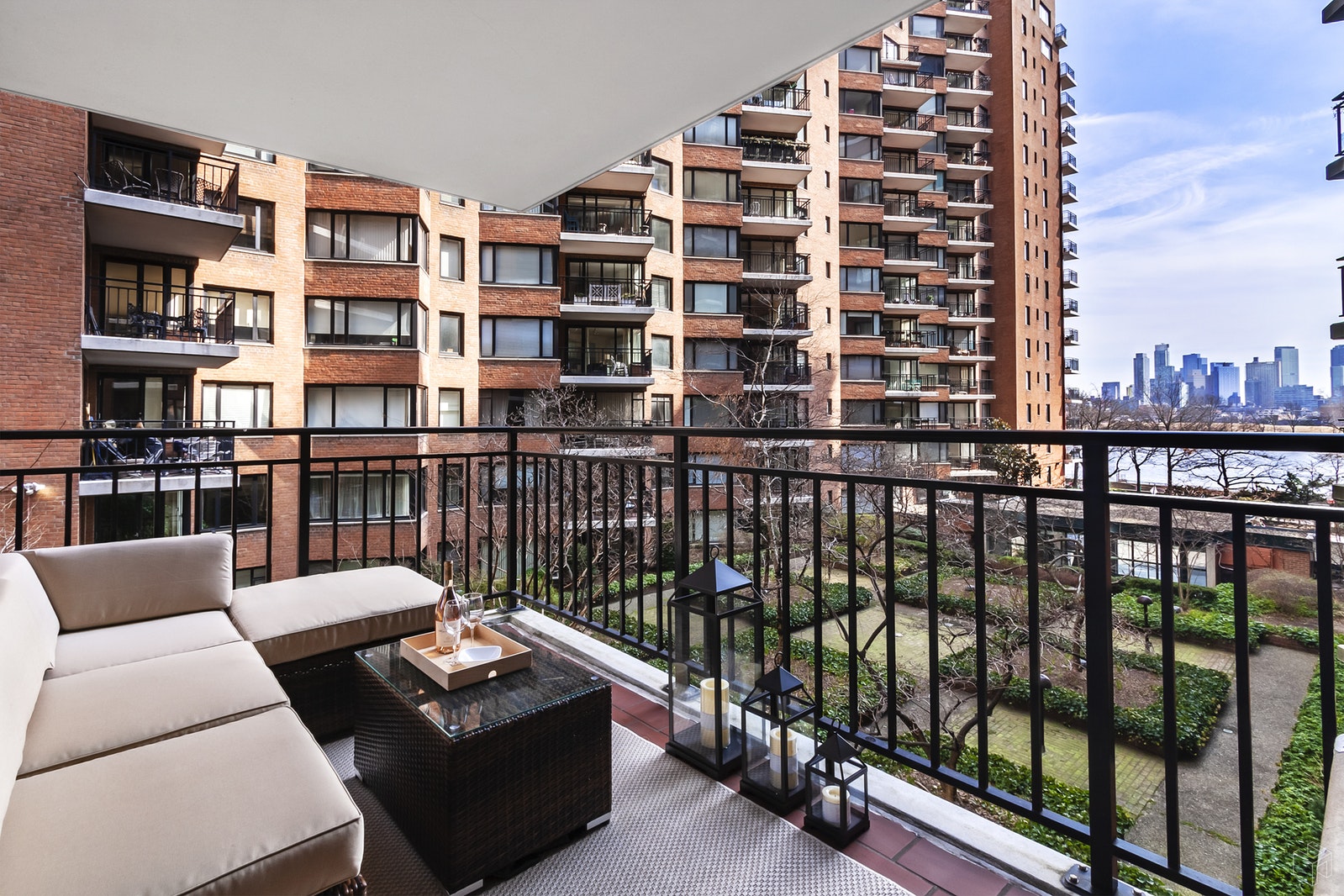 Closed: 60 Sutton Place South, Midtown East, NYC, ID: 19496983 - Brown ...